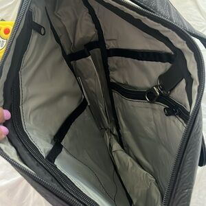 Ameribag | Bags | Leather Ameribag Sling Crossbody Bag Multiple Pockets And Compartments 5inch ...